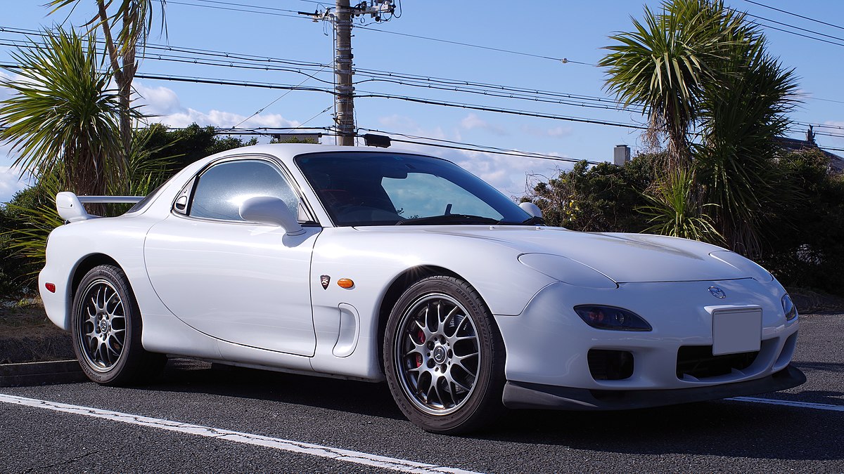 【コナン】安室透の車のナンバーや値段を紹介！登場シーンは何話？｜名探偵コナンNEWS